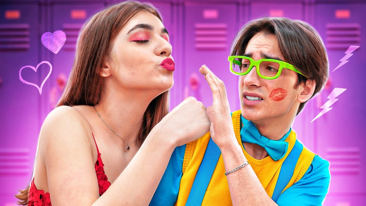 The Star of the School fell in love with Nerd! First Kiss and Awkward ...
