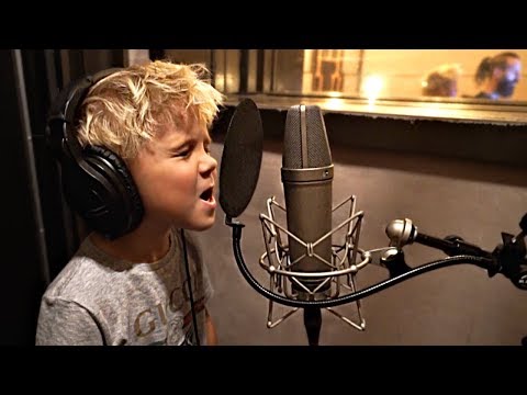 Tydus NEW SONG leaves his mom in tears...