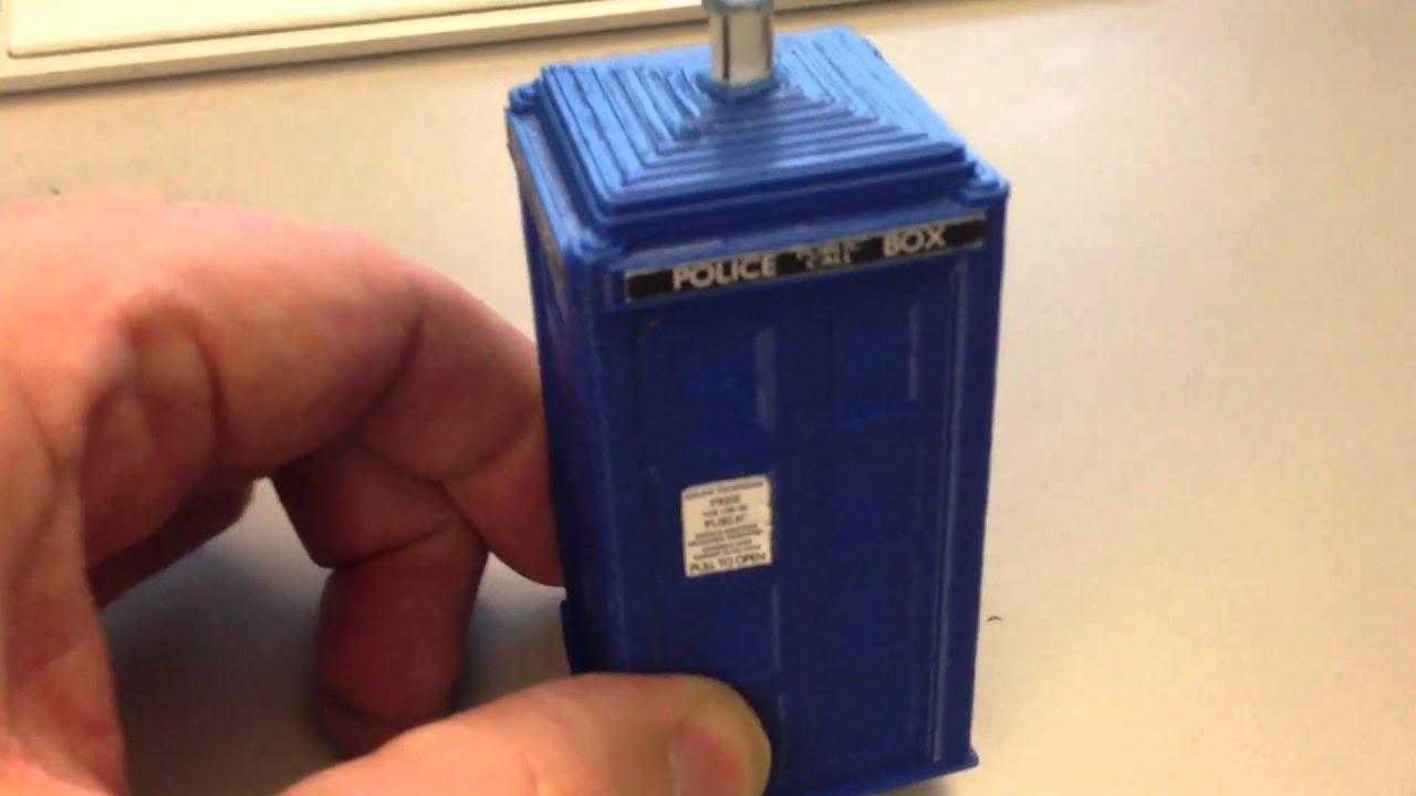 Micro TARDIS with lights and sound (HD) - YouTube