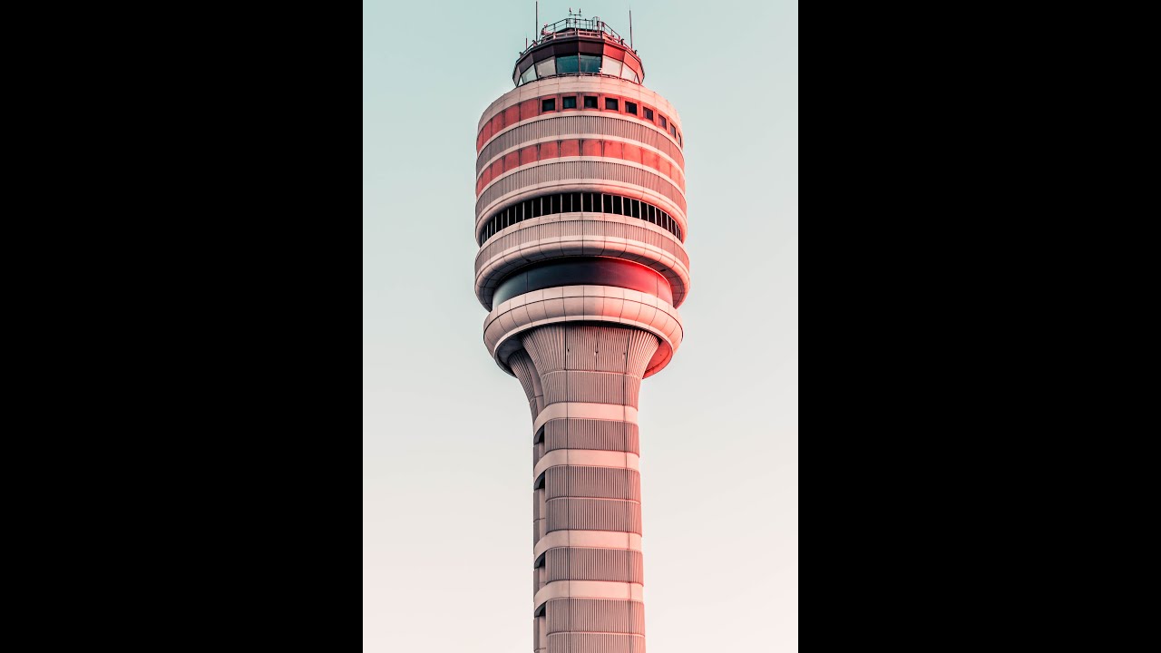 Female Approach Controller SANFRANCISCO NORCAL APPROACH 2 - YouTube