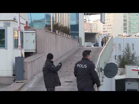 ANKARA - Bahçeli, Cumhurbaşkanı Erdoğan ile görüşmesi için MHP Genel Merkezi'nden çıkış