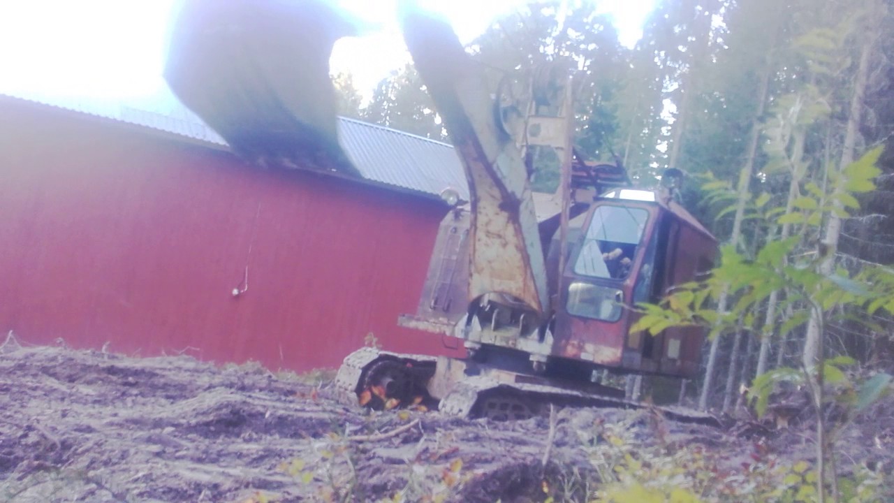 Landsverk L58 med volvo D67 motor - YouTube