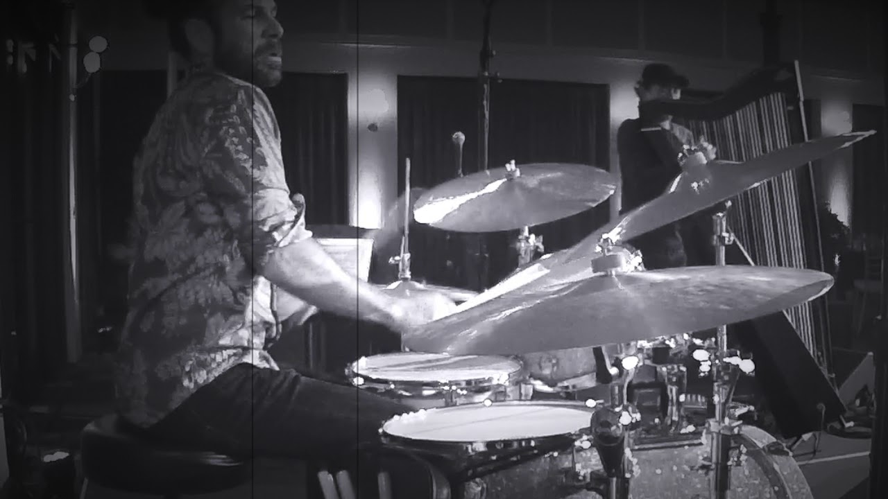 Henry Cole & Edmar Castañeda - "Entre Cuerdas" ( Drums Solo) - YouTube