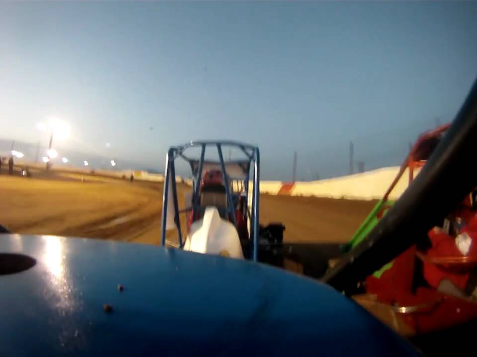 Wheel 2 Wheel raceway intermediate sprint #68 - YouTube