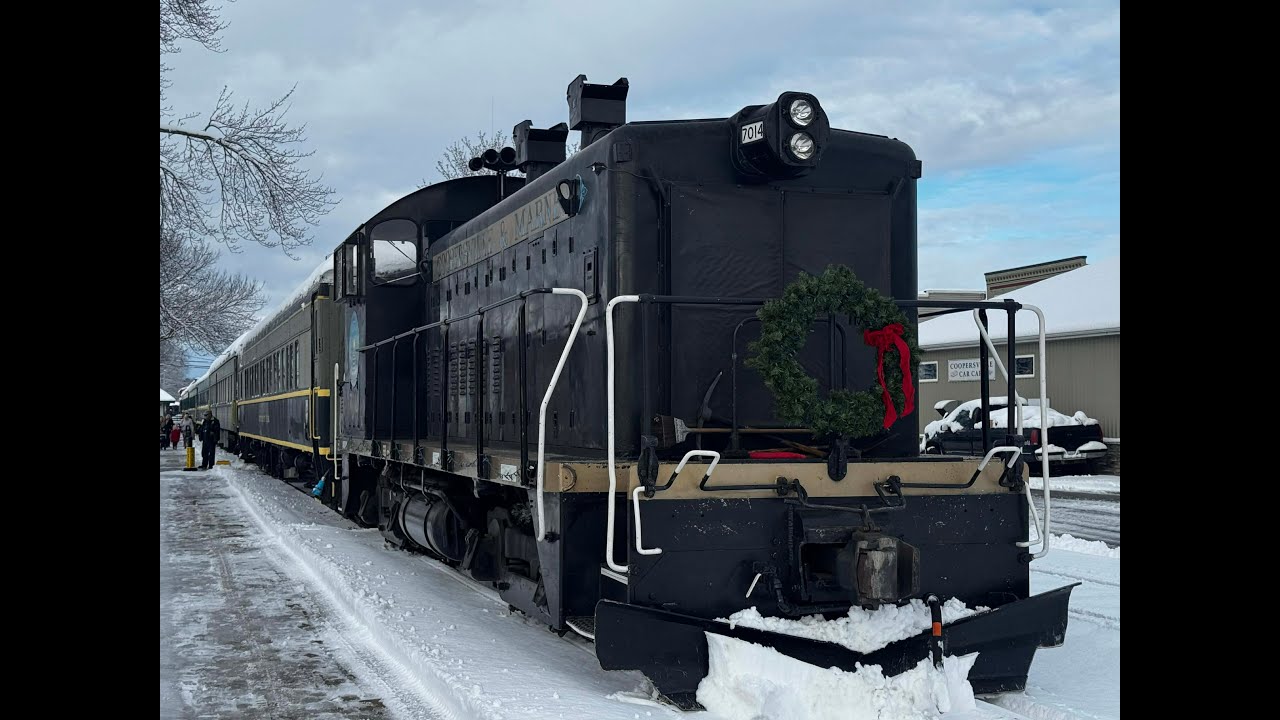 Cab Ride CPMY 7014. Santa Train - YouTube
