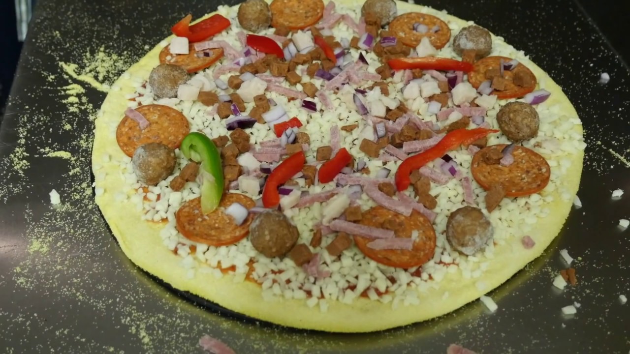 How to make the perfect pizza under the grill! - YouTube