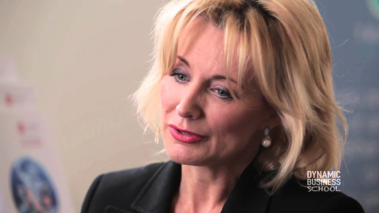 Sharon Williams on the essential traits of a great leader - YouTube