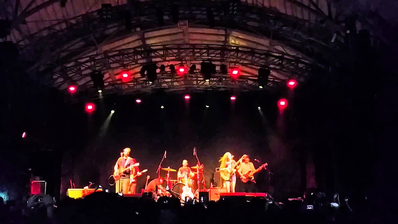 Banda do mar - Pode ser (circo voador ) - YouTube