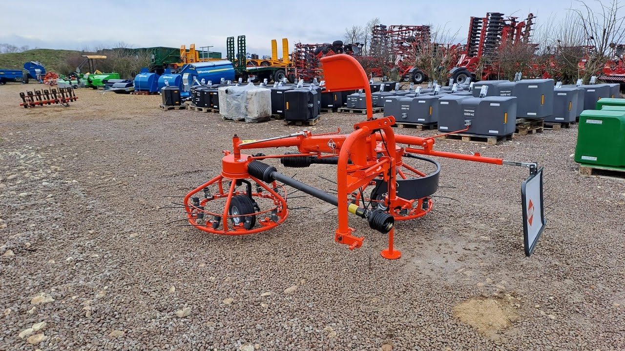 Kuhn Haybob 360 - Walkaround - YouTube