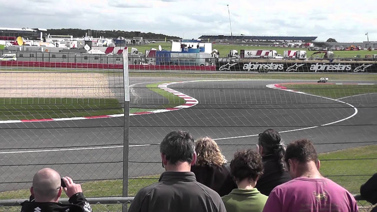 moto gp club corner 2011 - YouTube