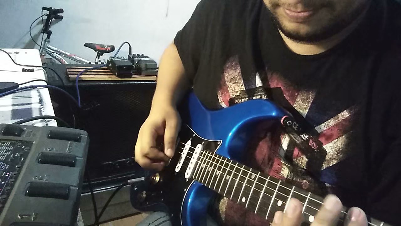 testing Zoom Player 2100 / Rocker USA Super Strat - YouTube