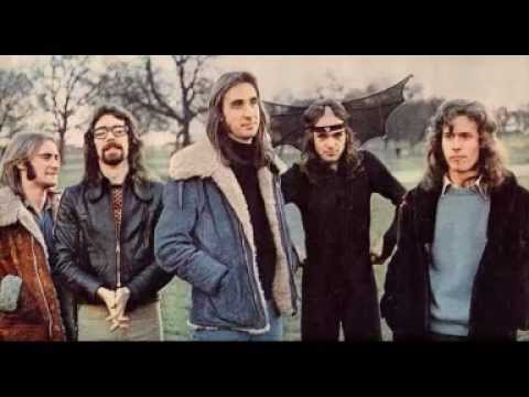 Genesis - The Musical Box live at the BBC '71 - YouTube