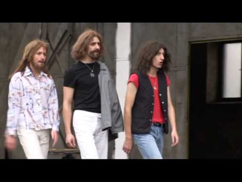 BEE GEES STAYIN´ ALIVE PARODY - YouTube