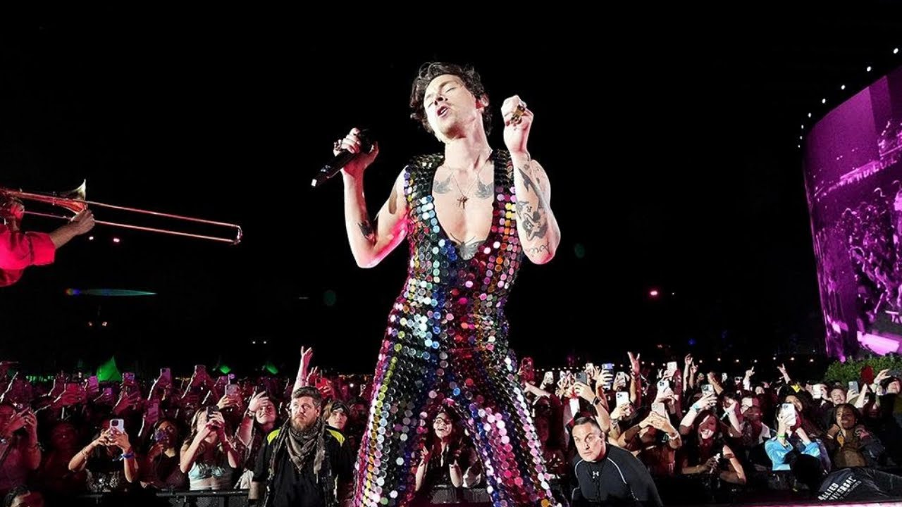 Harry Styles - As it was (live Debut) - Coachella 2022 weekend 1 as it ...