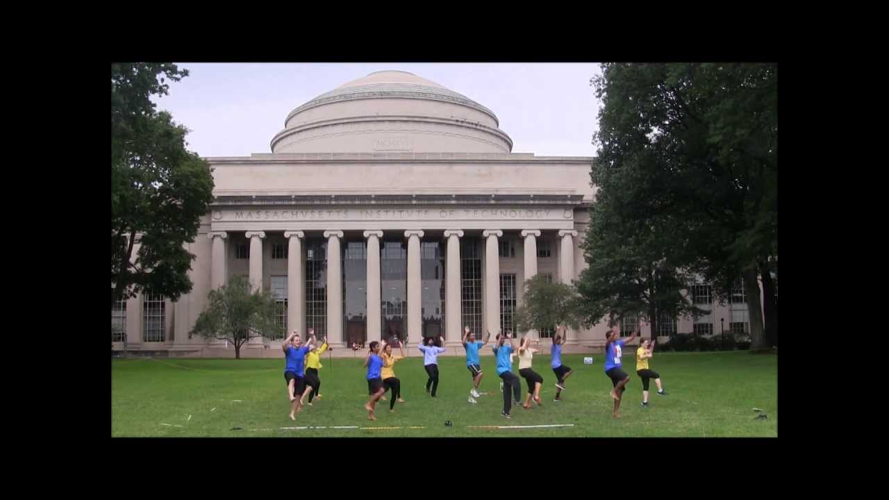 MIT Summer Bhangra 2013 - Bhangra Through Boston - YouTube