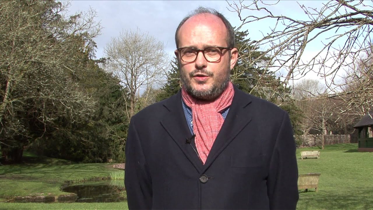 Nils Norman - an Artist builds a Playground / Artist sy'n adeiladu Maes ...