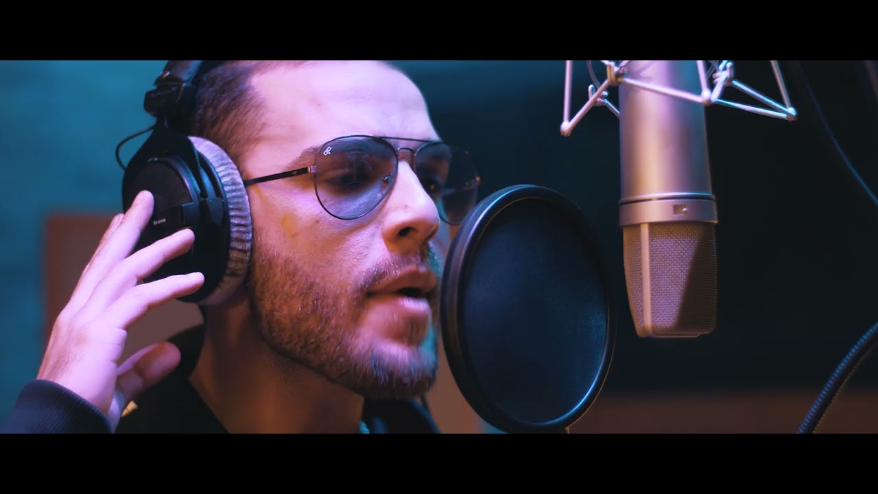 Don't Let go - Harris Kornaros | Official Video - YouTube