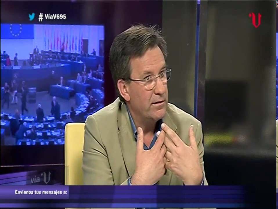 Entrevista a Xavier Vence en Vtelevisión - YouTube