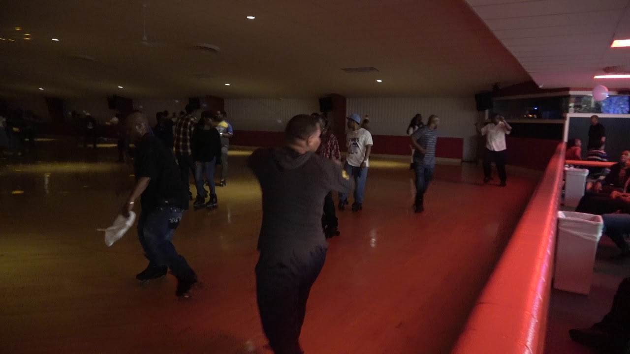 STAR ROLLER RINK 18 - YouTube