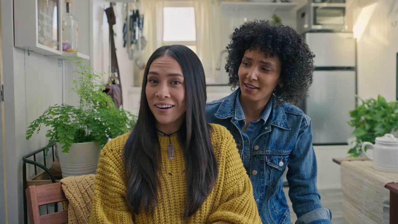 New Money Goals NerdWallet Commercial (Diana Holguin VO English) - YouTube