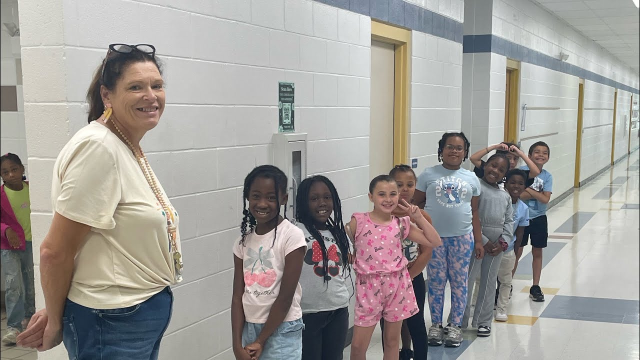 Clio Elementary School: Highlights for the Week of August 25-29 - YouTube