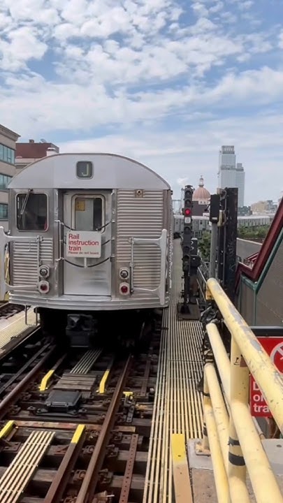 Rare: R32 NIS “(J)” Train Leaving Marcy Ave - YouTube