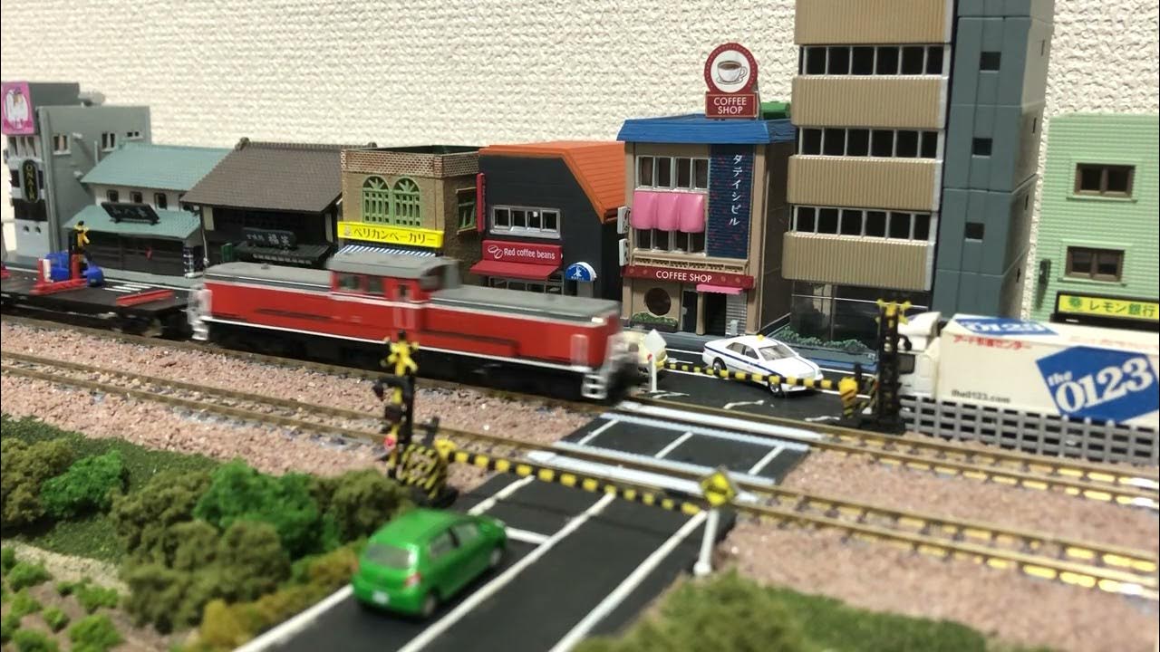 DD51852+ﾁｷ7000緊締装置×2+ｼｷ800空車α - YouTube