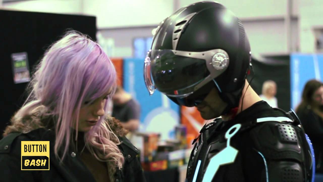 Brisbane Comic Con Cosplay - Sam Flynn From Tron - YouTube
