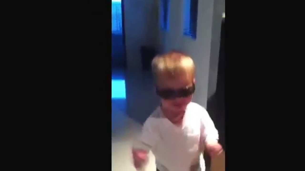 Little man dancing - YouTube