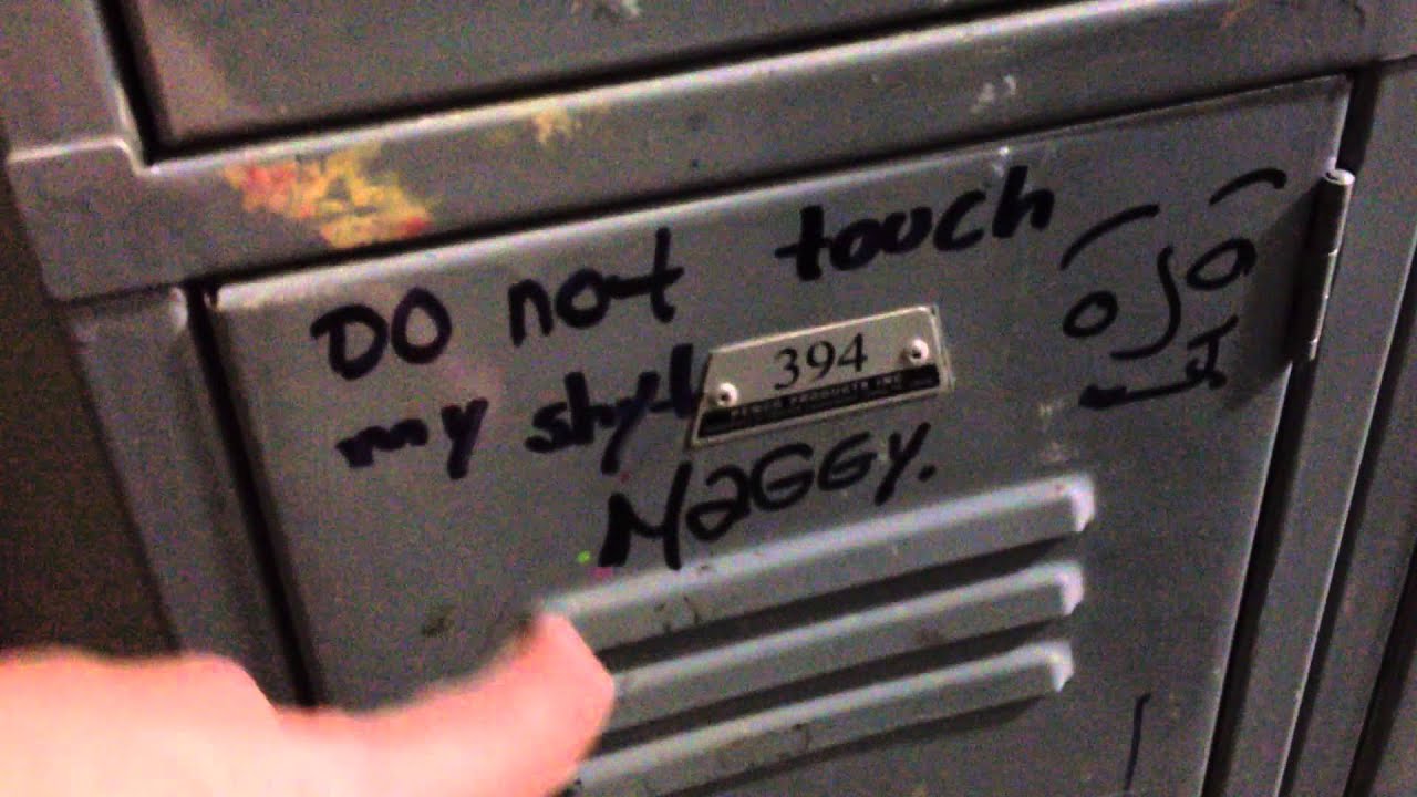 YO MOTHERFUCKER! DO NOT TOUCH MY SHIT! Funny Locker Prank! - YouTube