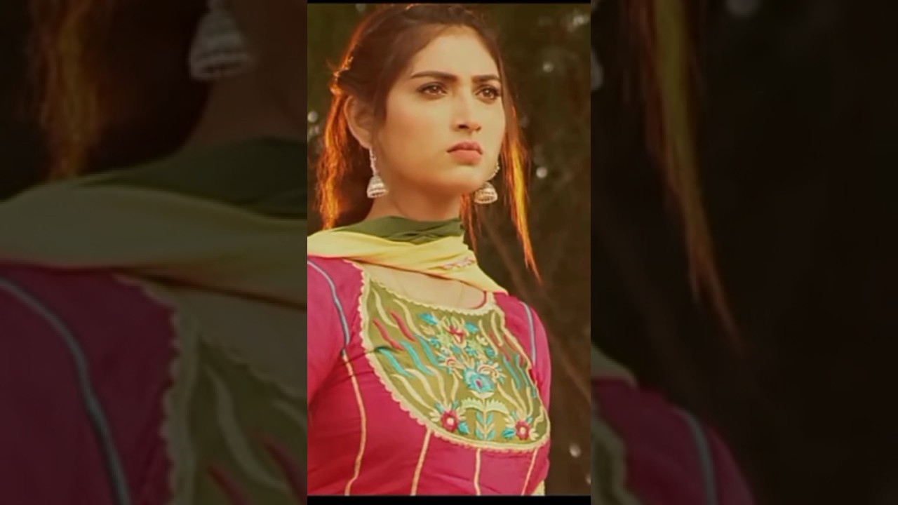 Suit vich zeher lgdi.Jean vich bi lgu Na madi💕 @RNait & @Isha_sharma7 ...