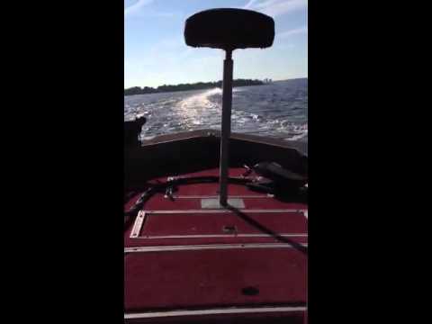 Worlds fastest bass boat - YouTube