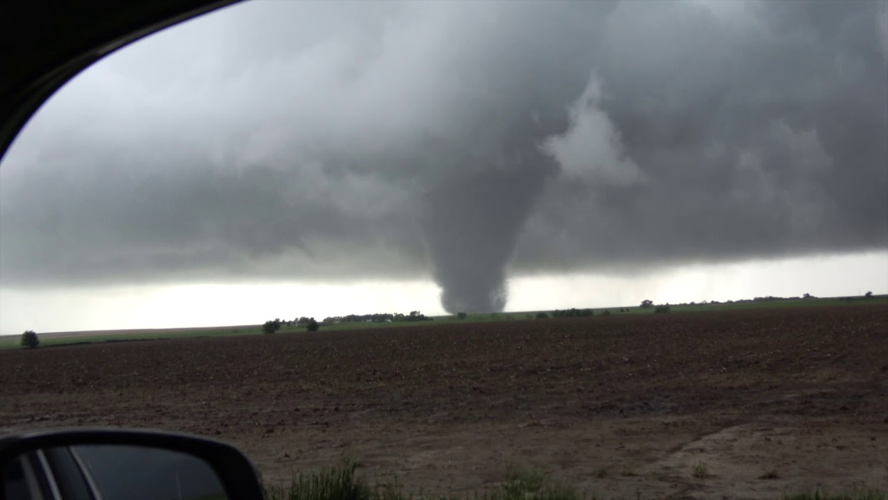 Tipton, KS tornado 5-28-19 - YouTube