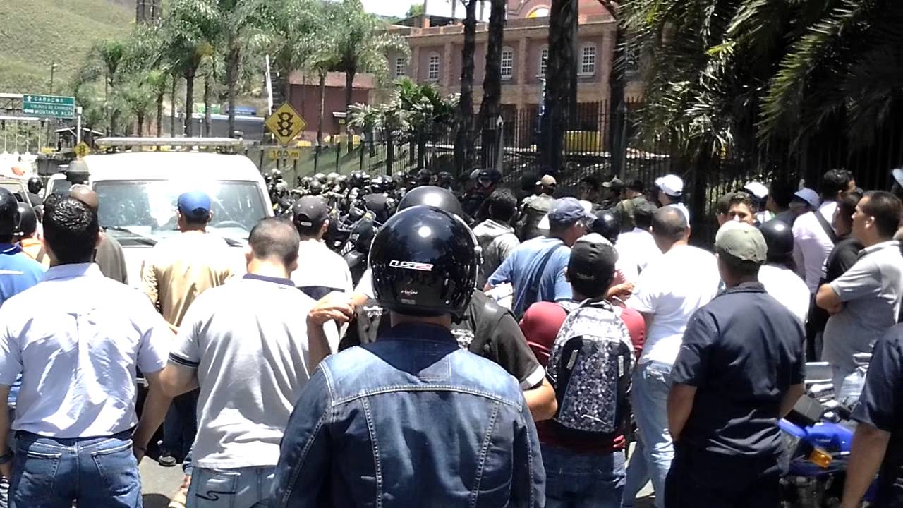 Montaña alta en protestas 3, los teques estado miranda, Venezuela 20-3 ...