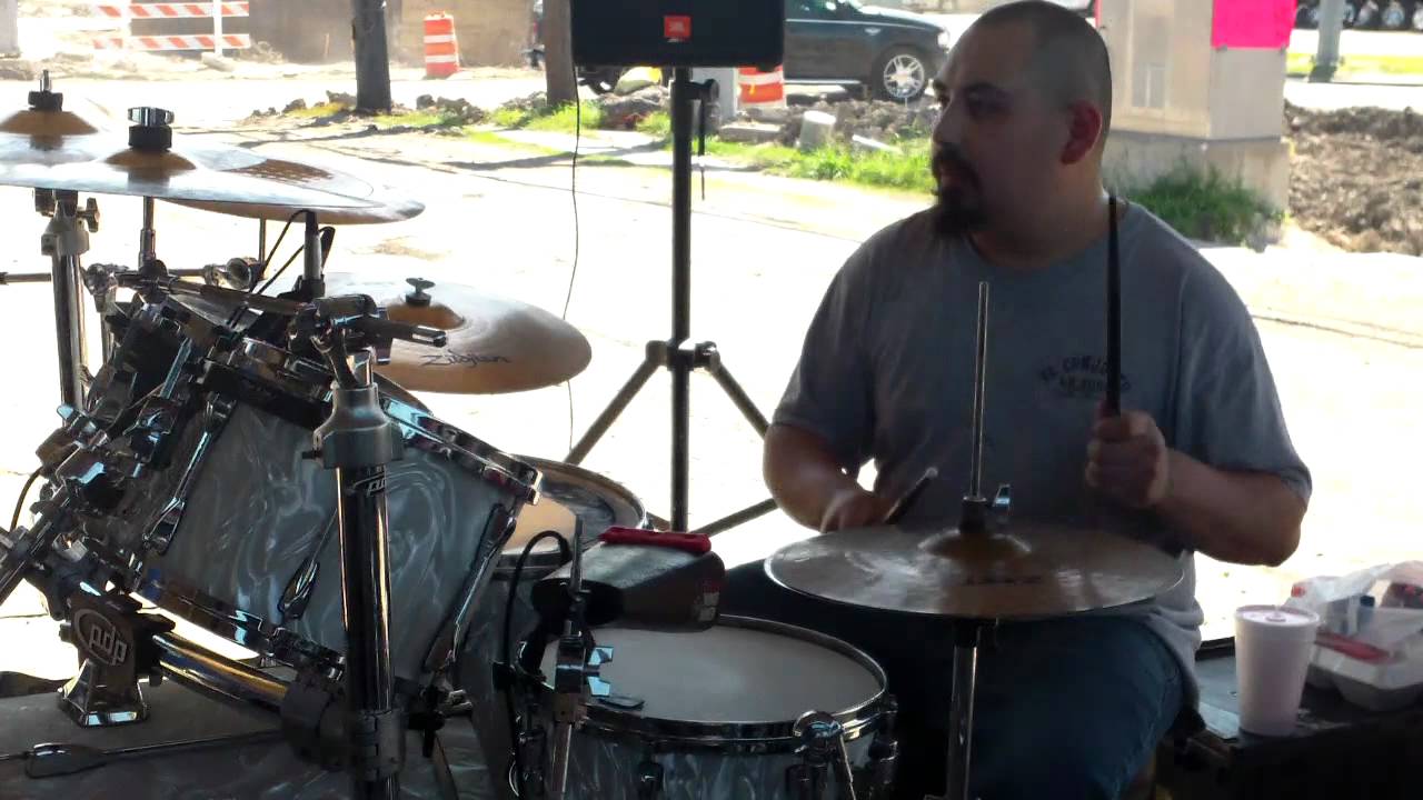 ERIC RODRIGUEZ ON DRUMS PURO PINCH CONJUNTO - YouTube