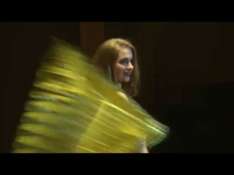 Pokaz bielizny Henderson Ladies