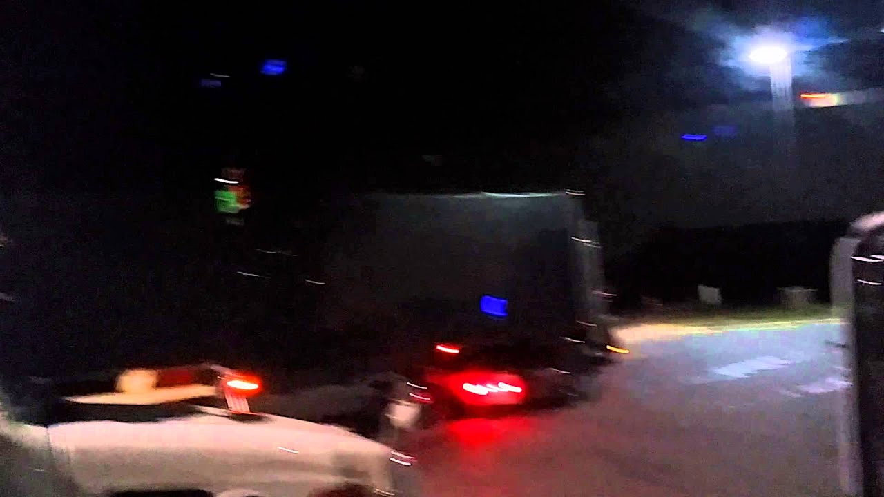 Nice stretch frame peterbilt backing in at the loves in Ocala fl - YouTube