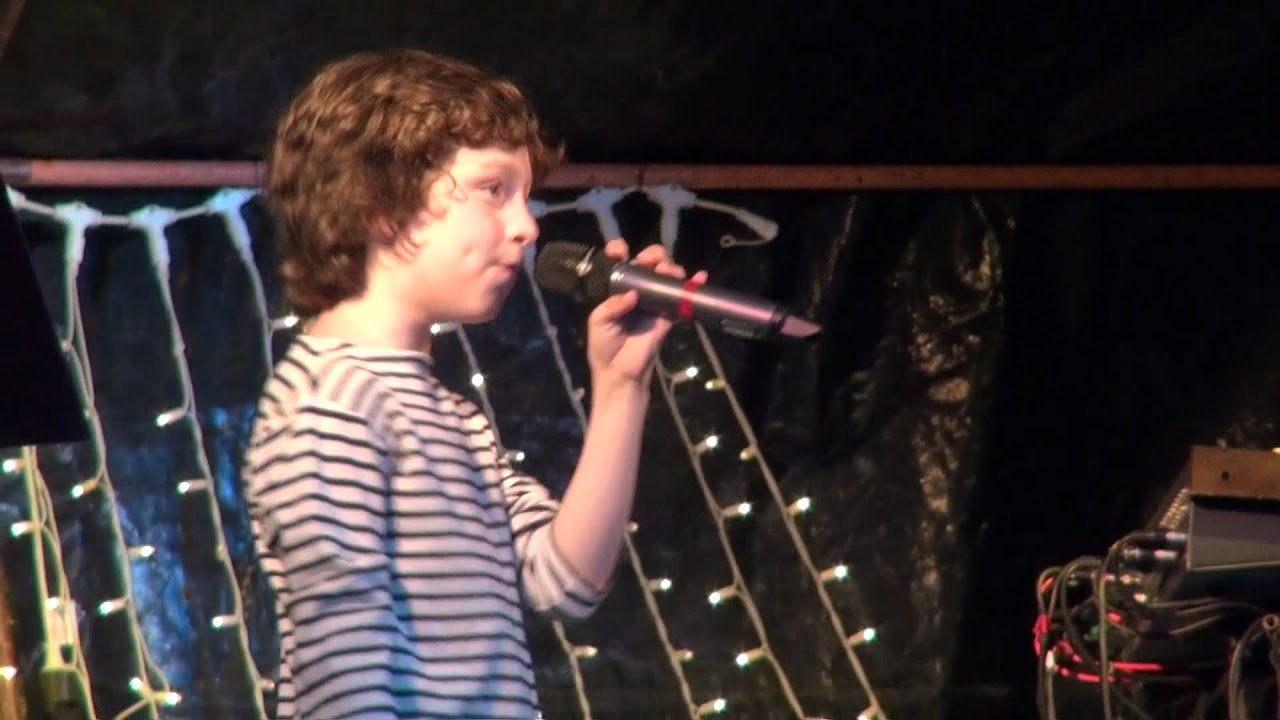 Léo Rispal : Yoü and I - Fête de la musique 2012 à Roanne - YouTube