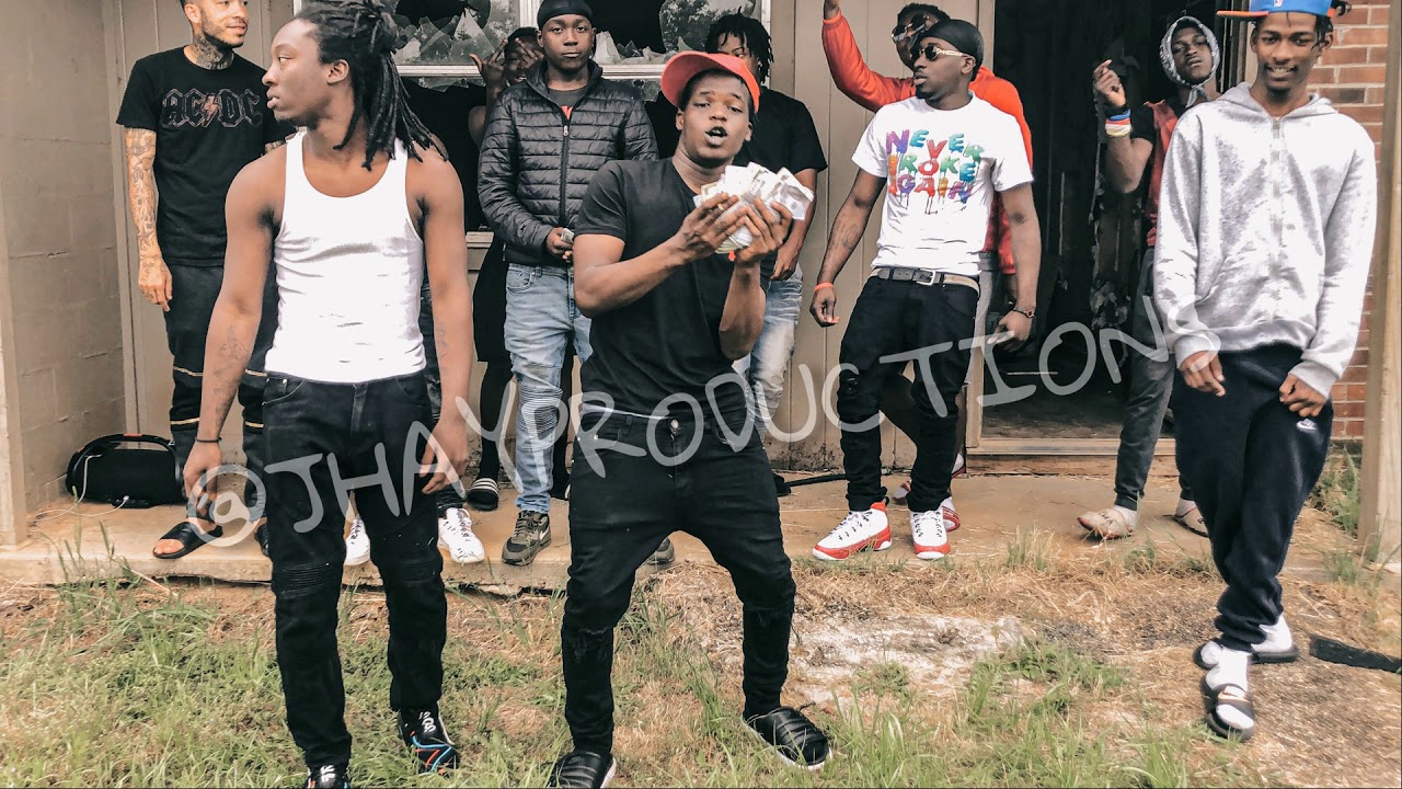 Smokey Pete Ft. Huncho - Gang Talk💜🦍 - YouTube