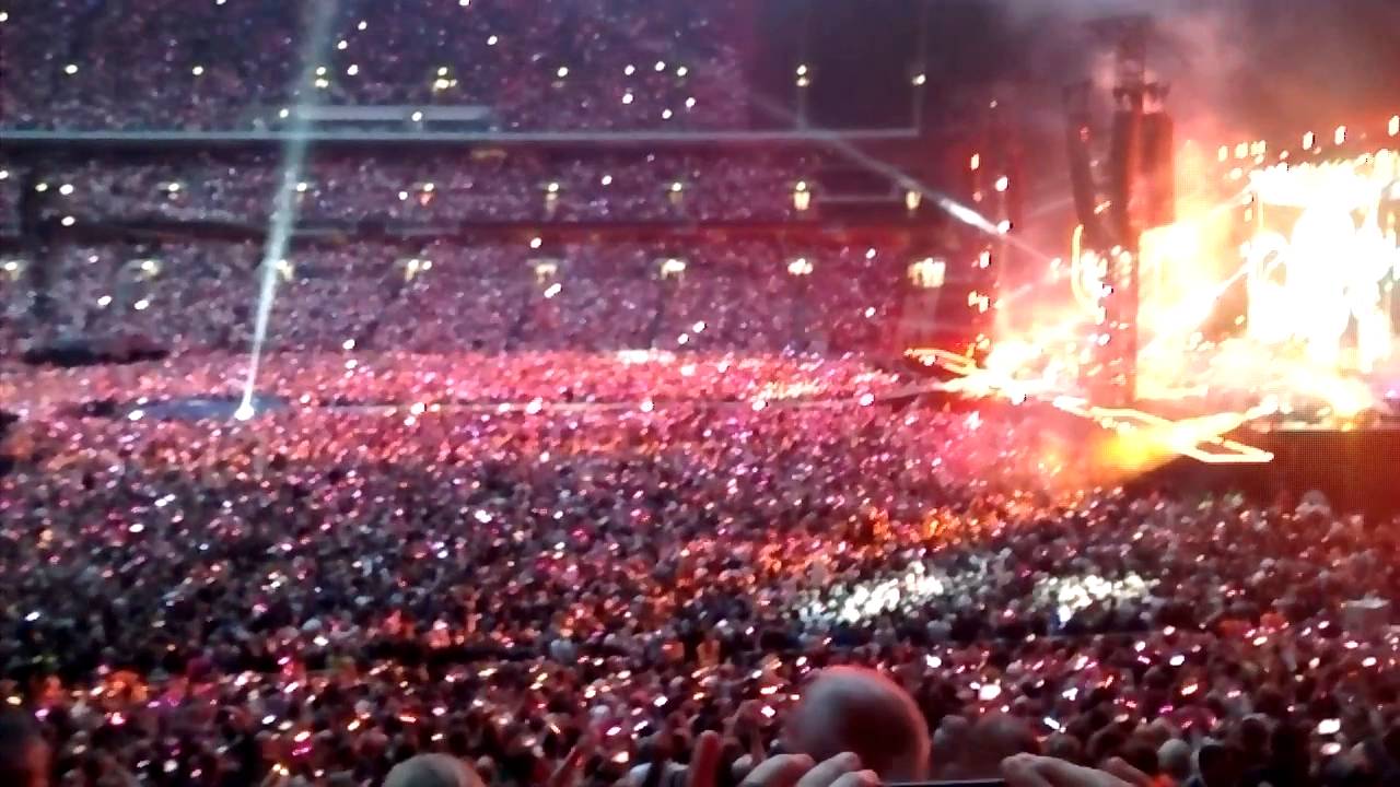 Coldplay live at Wembley 16th June 2016 - YouTube