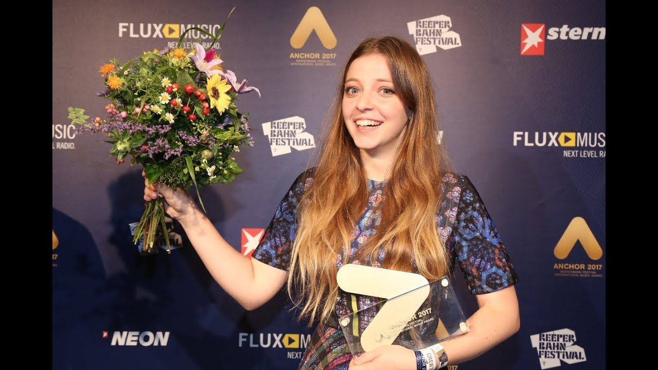 ANCHOR 2017 winner portrait - JADE BIRD - YouTube