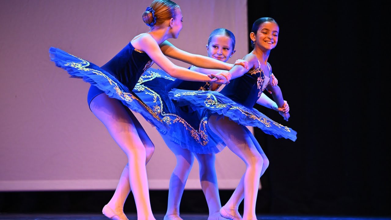 24-25 Qualifier 9 BE - Norah, Mila & Elyna (Dance Attitude) // The Typewriter - YouTube