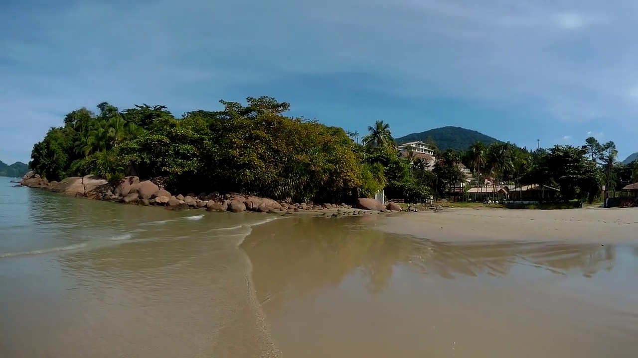 PRAIA DA ENSEADA - UBATUBA SP - FÉRIAS - YouTube