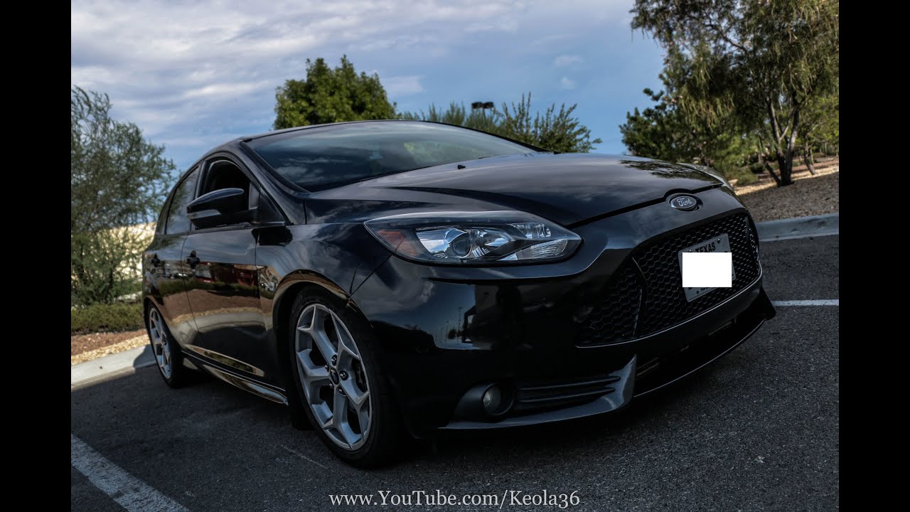 Freek Tuned Focus ST battles Challenger R/T and Mustang V6 - YouTube