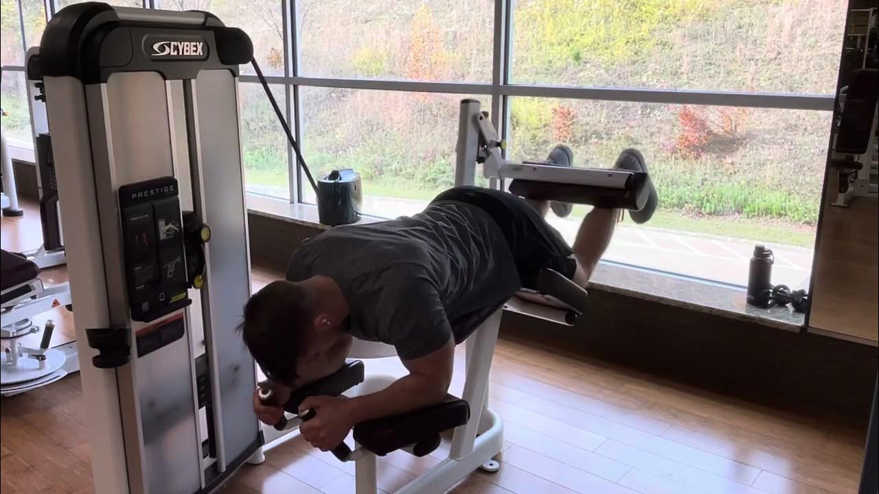 Lying Hamstring Curl Machine - YouTube