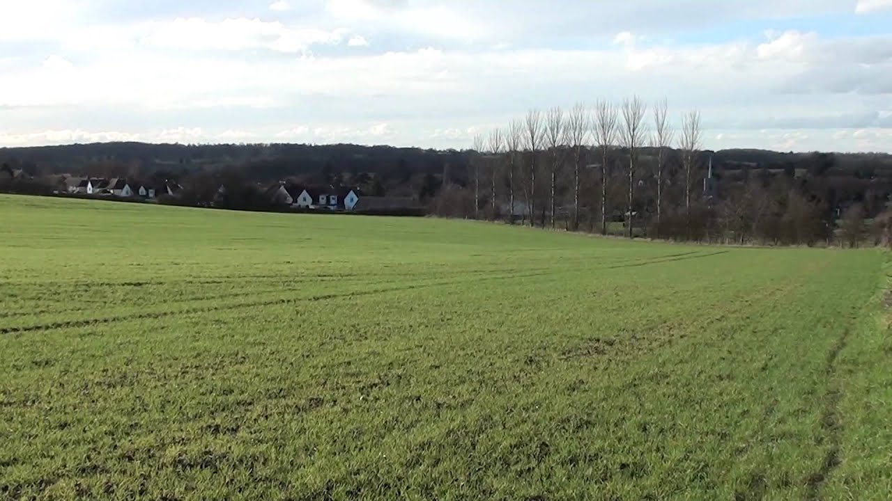 Braughing village: view to the south of Friars Road (1) - YouTube