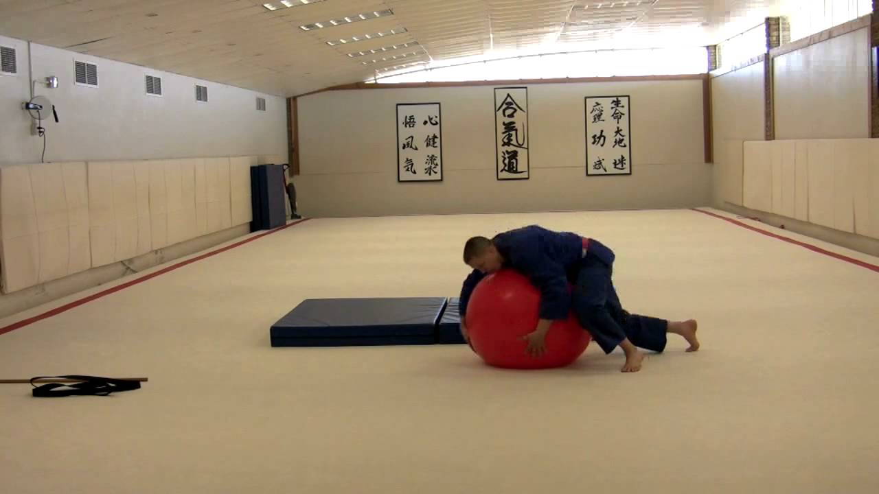 Ukemi - How to Fall Down Safely: Basic Concepts - YouTube