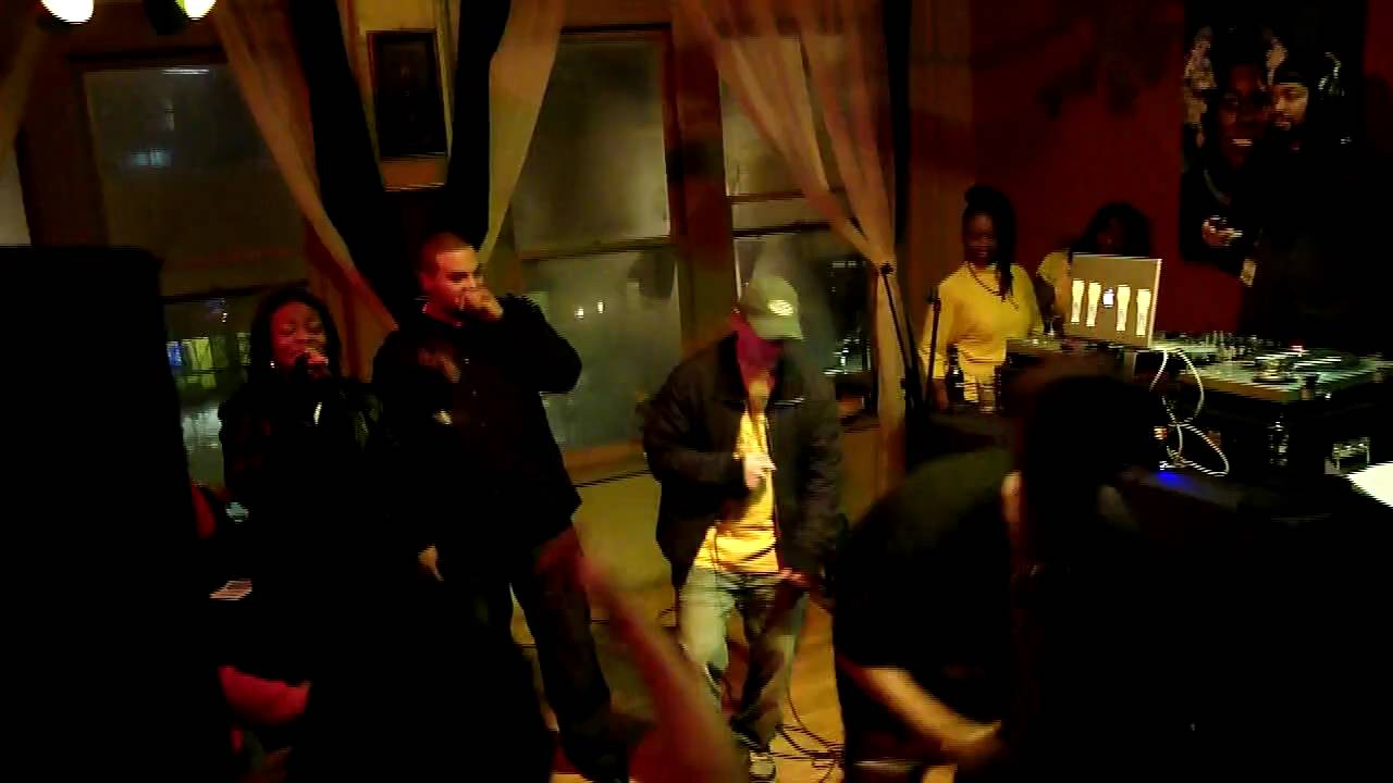 187-Blitz "Cry 4 Help" feat. Cole Jo'Nique (& Jayme Pearl on vocals ...