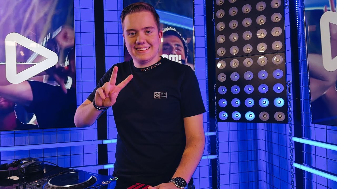 Stanley Redex (DJ-Set) | SLAM! Avond Circus - YouTube