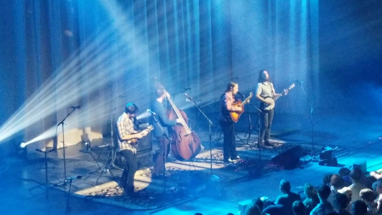 Billy Strings -Rosa Lee McFall - 1-23-20 - YouTube